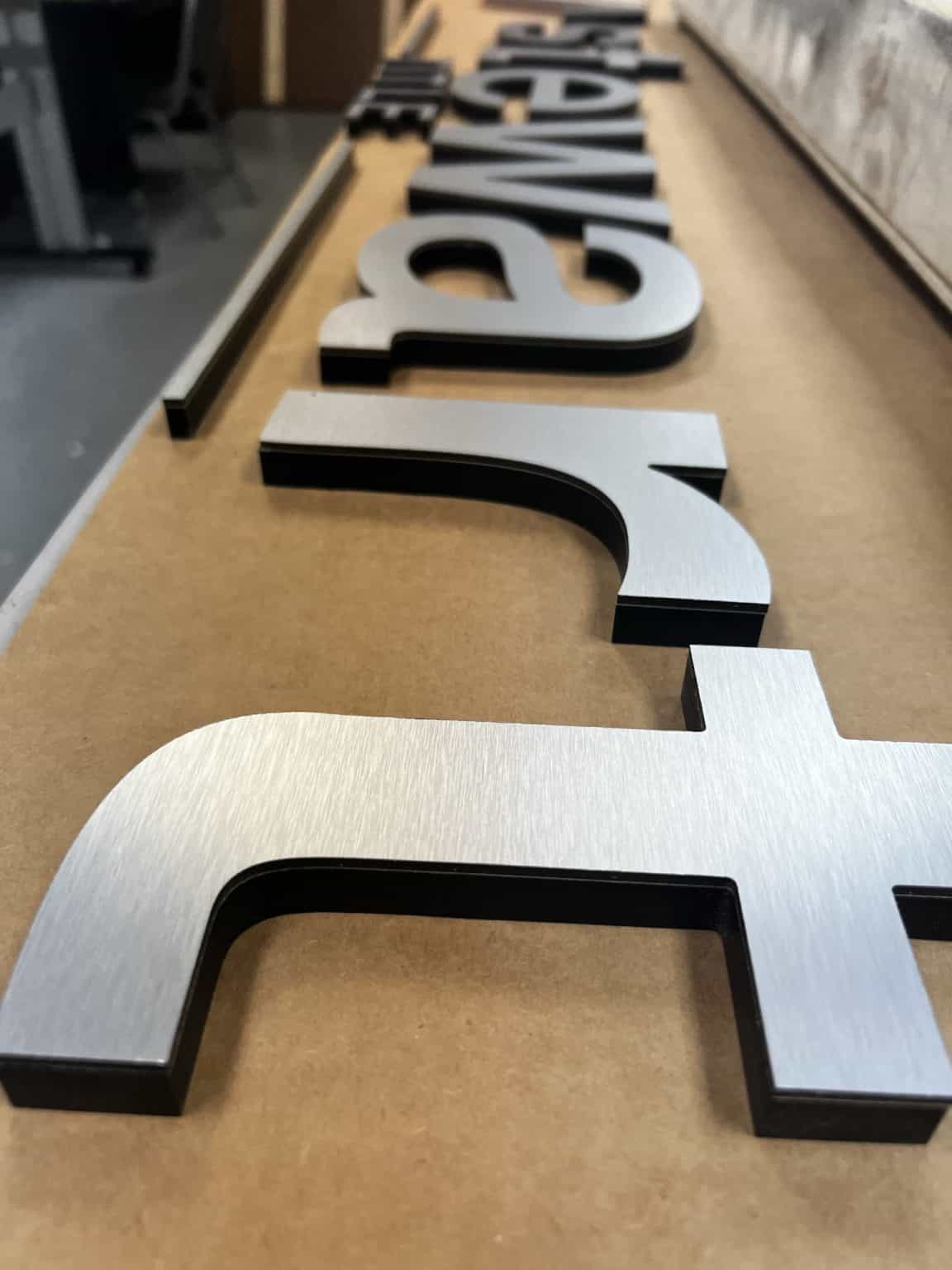 Sign Company Orlando & Orange County, FL | Prime Signs